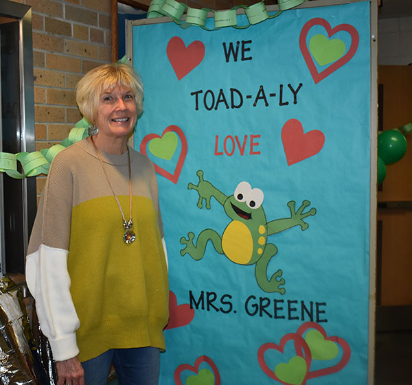 Elementary students honor Judy Greene and celebrate 100th day of school ...